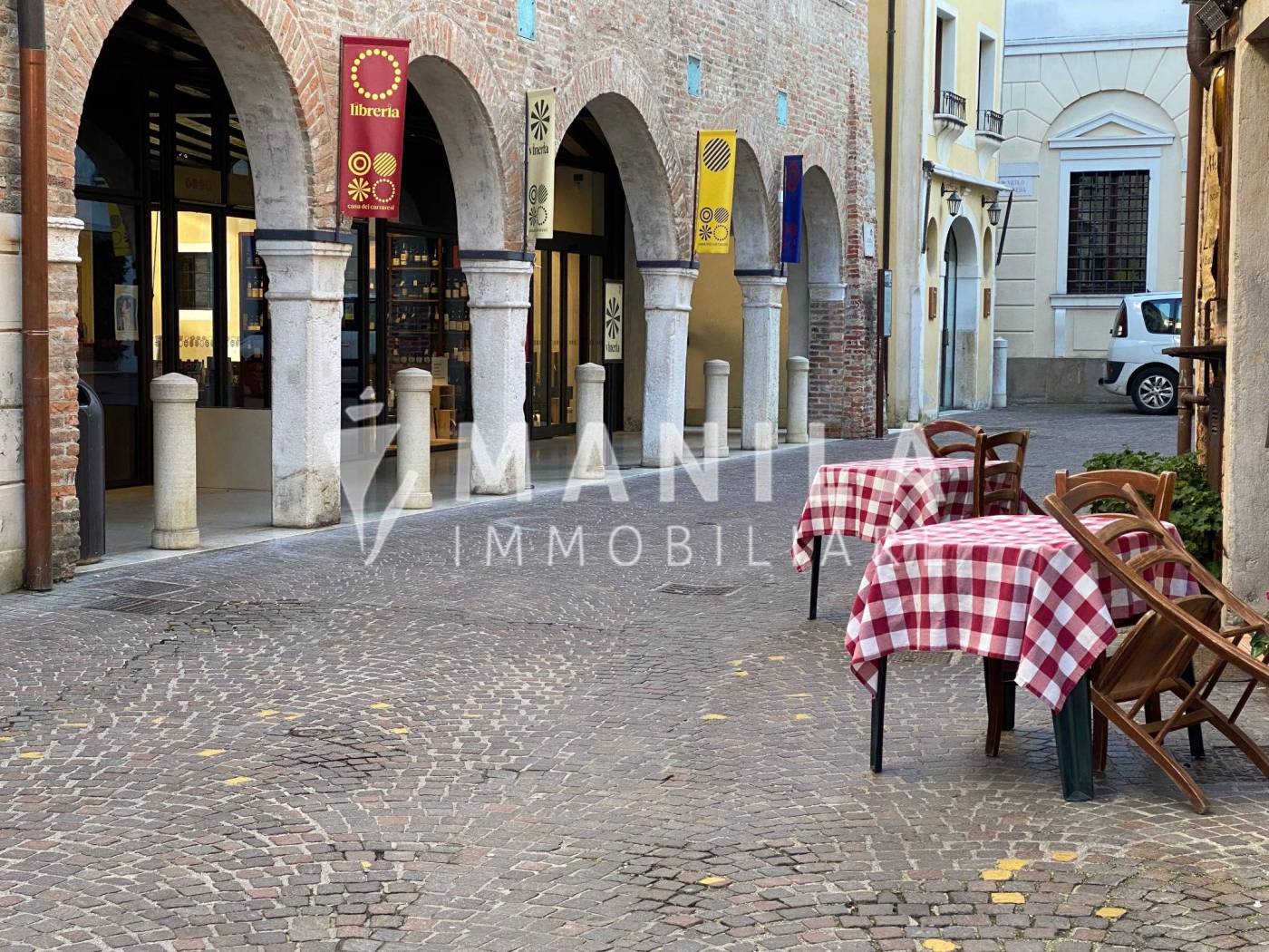 Appartamento ottimo stato, primo piano, Piazza dei Signori, Treviso