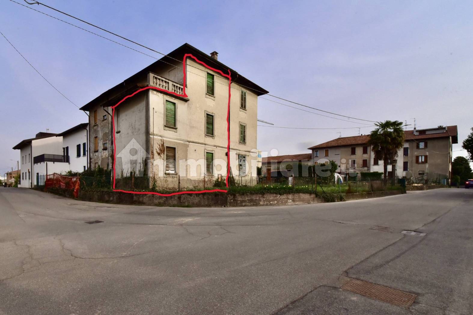 Trilocale via Como 4, Centro, Veniano