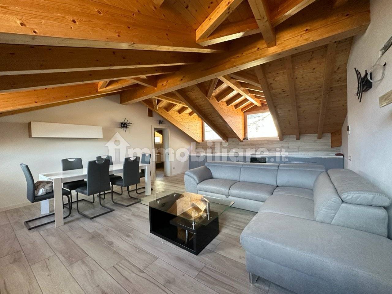 Mansarda via Como, Centro, Menaggio