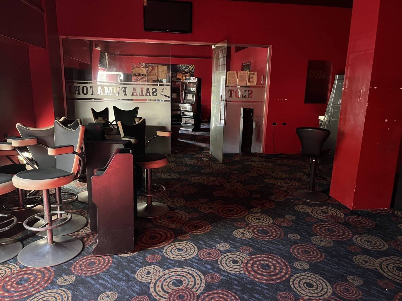 Locale commerciale in Vendita