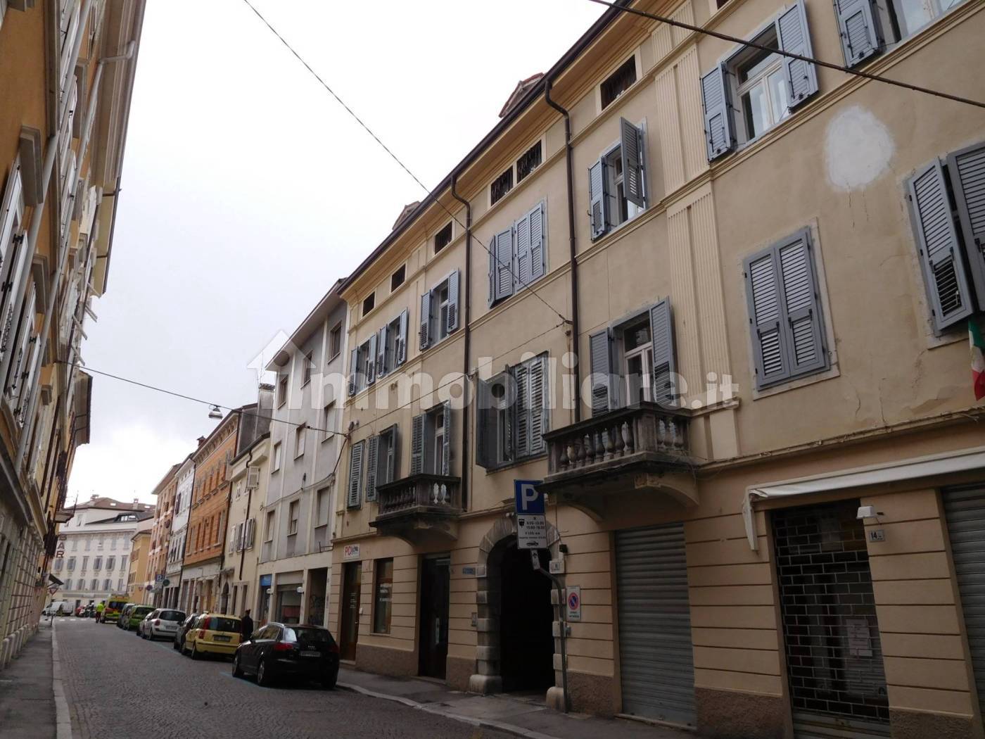 Trilocale via Carlo De Morelli 16, Centro, Gorizia