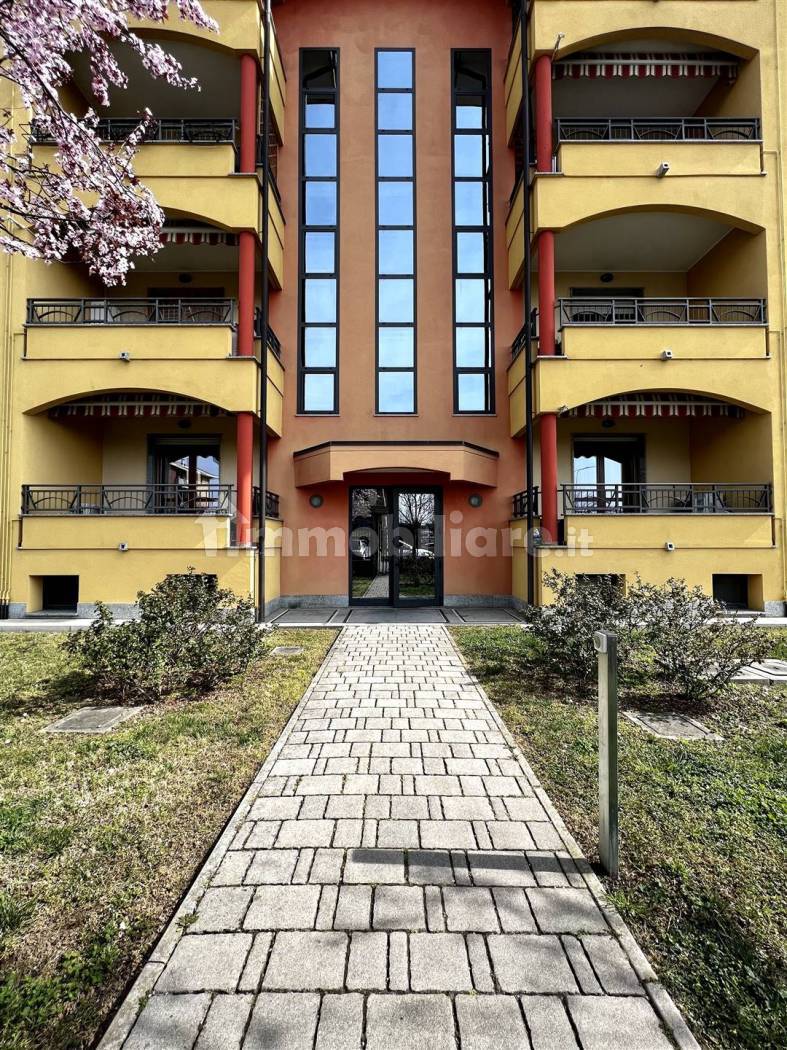 Bilocale ottimo stato, primo piano, Centro, Trecate