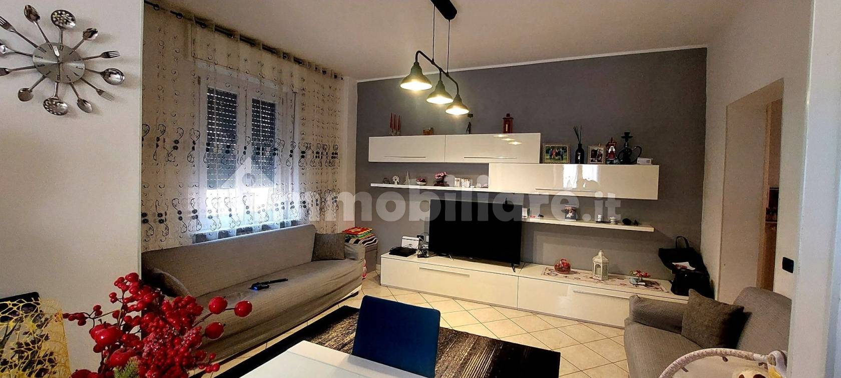 Quadrilocale via Asmara 28, Semicentro, Vercelli