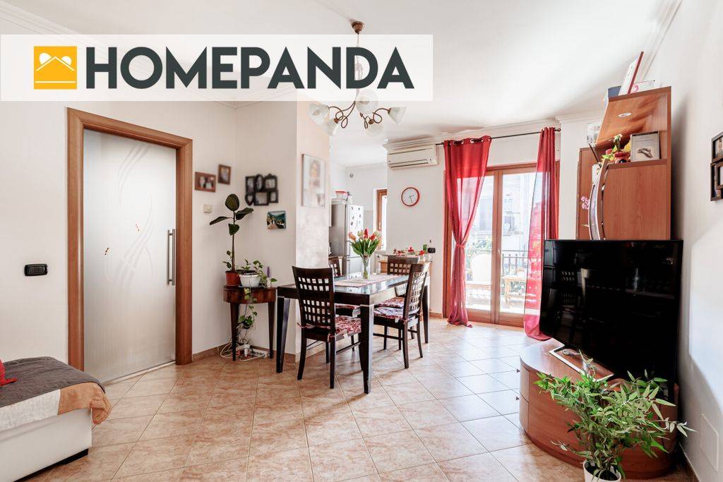 Trilocale via Canicatti 31, Finocchio, Roma