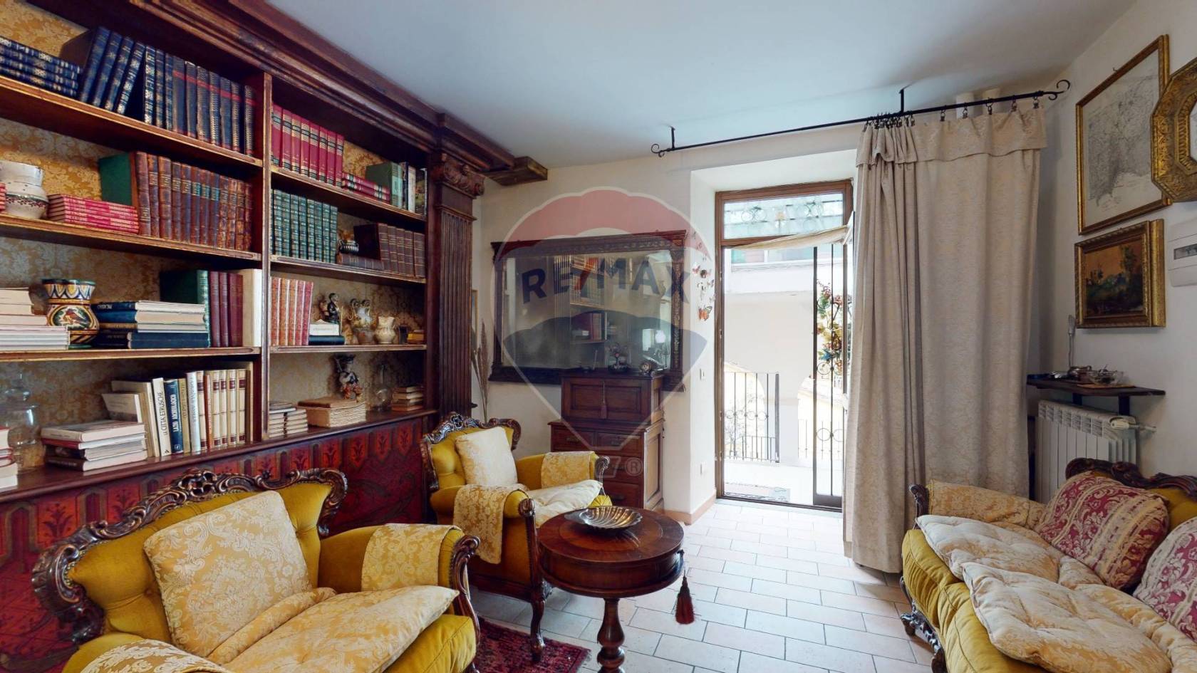 Trilocale via Balestracci 39, Centro Storico, Foligno