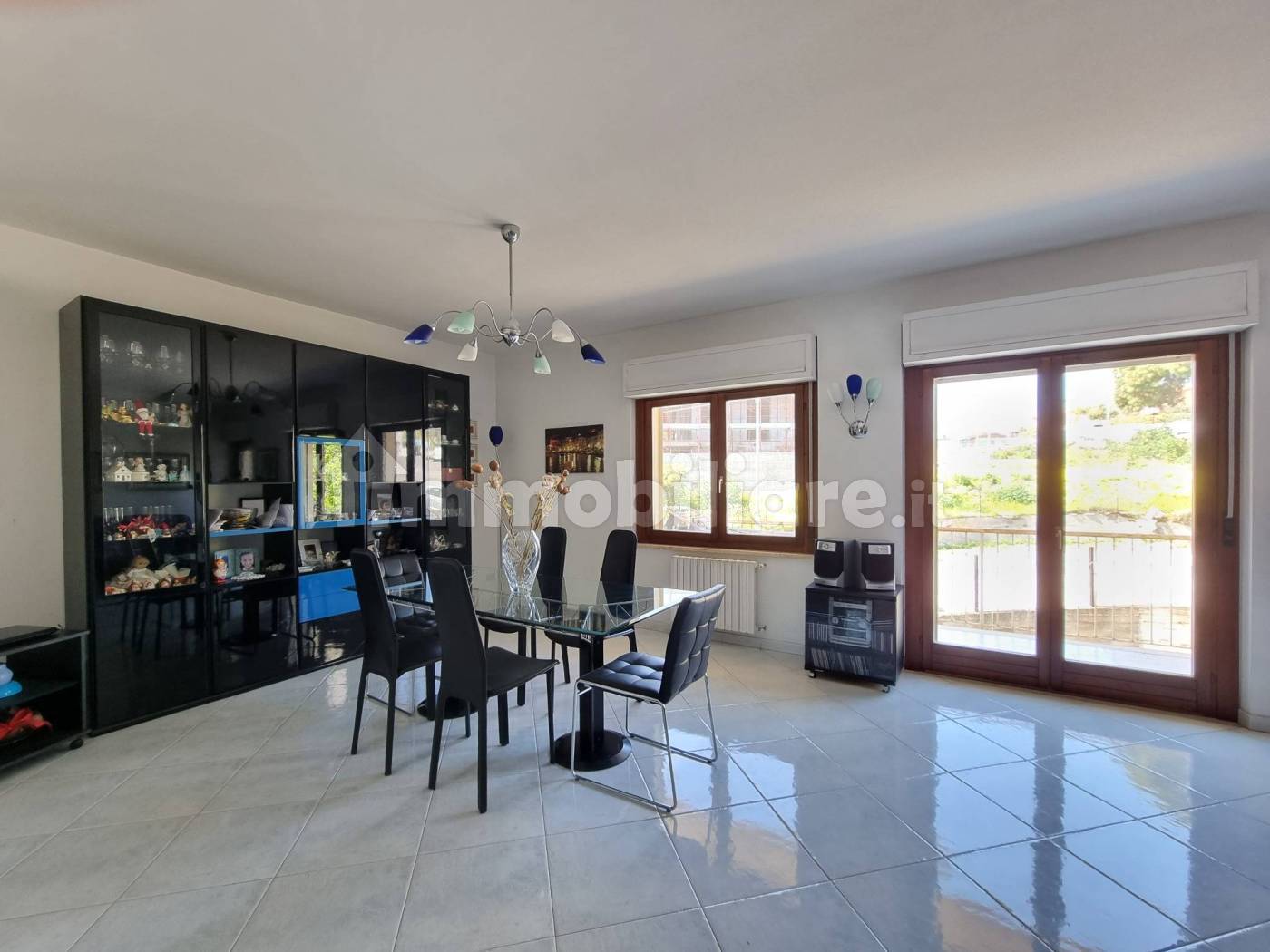 Quadrilocale viale Crotone 147D, Catanzaro Lido, Catanzaro