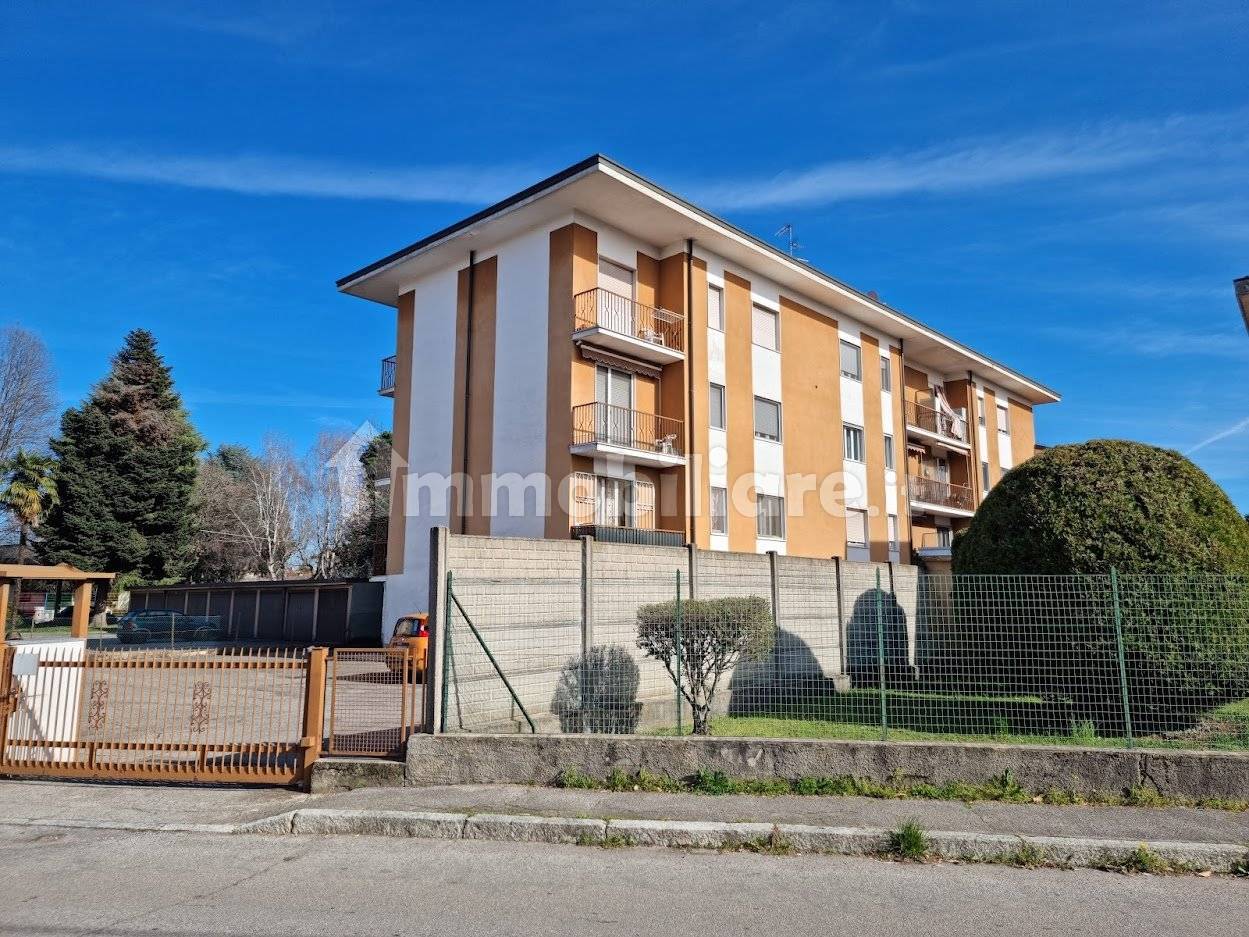 Quadrilocale via Isonzo 3, Casorate Sempione