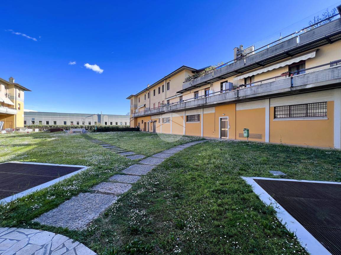 Bilocale via Caporalino 39, Centro, Cellatica