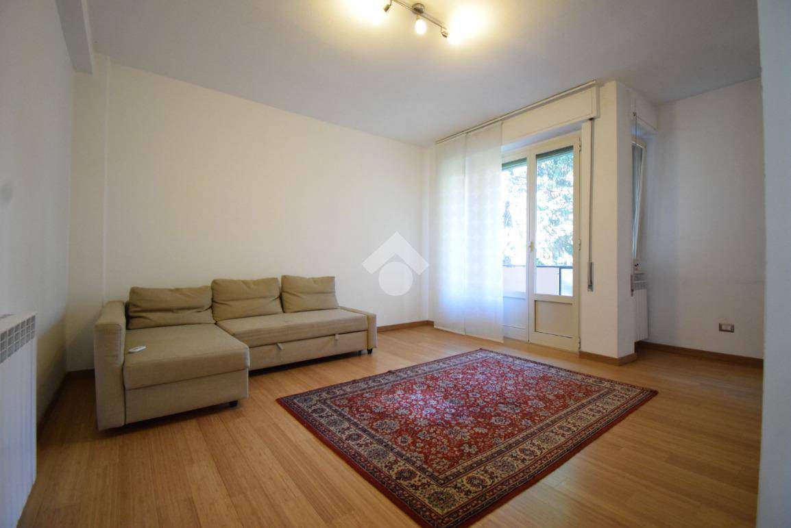 Bilocale via Daniele Manin, Centro, Brugherio