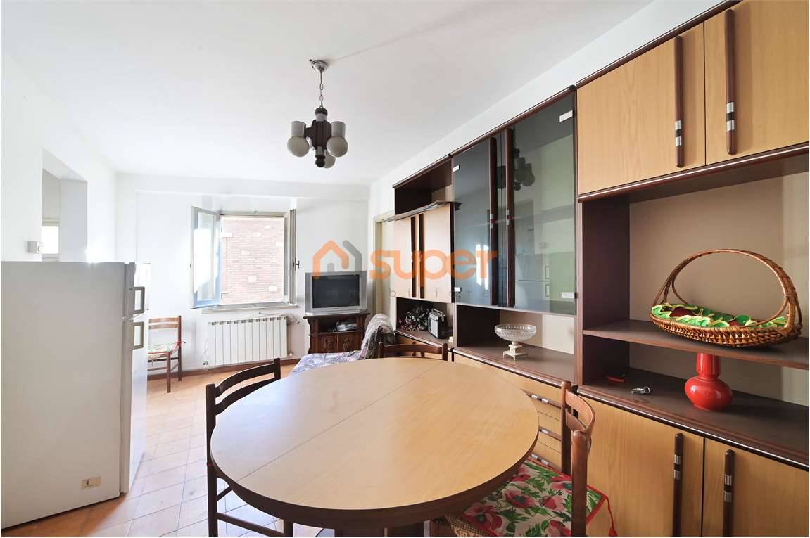 Bilocale via Tevere, Centro, Deruta