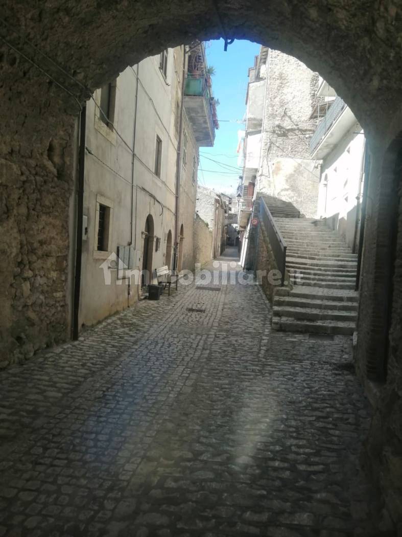 Bilocale via Giovanni Manenti, Orvinio