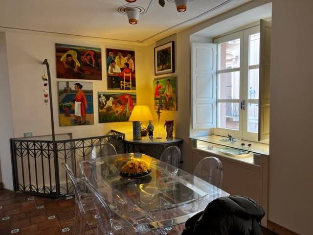 Quadrilocale ottimo stato, primo piano, Marina, Cagliari