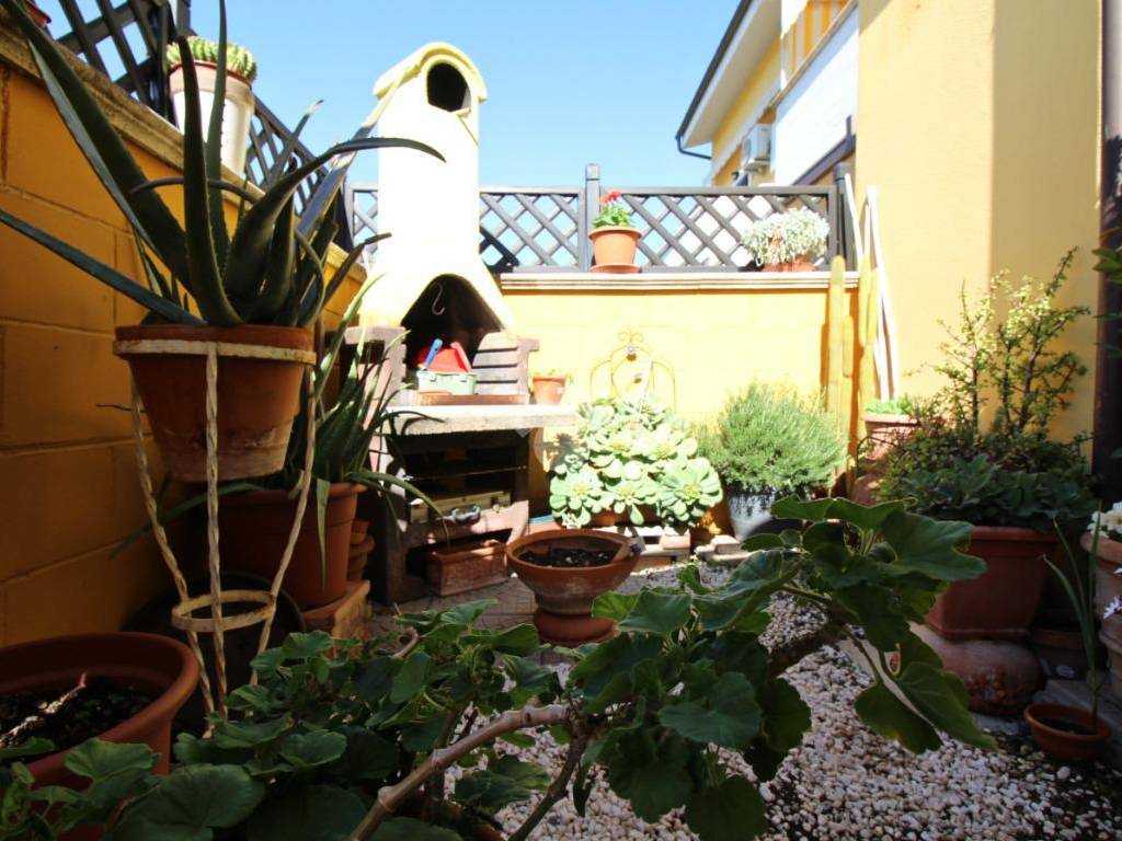 Vendita Appartamento Prato. Bilocale in via della Gora Bandita 17 ...