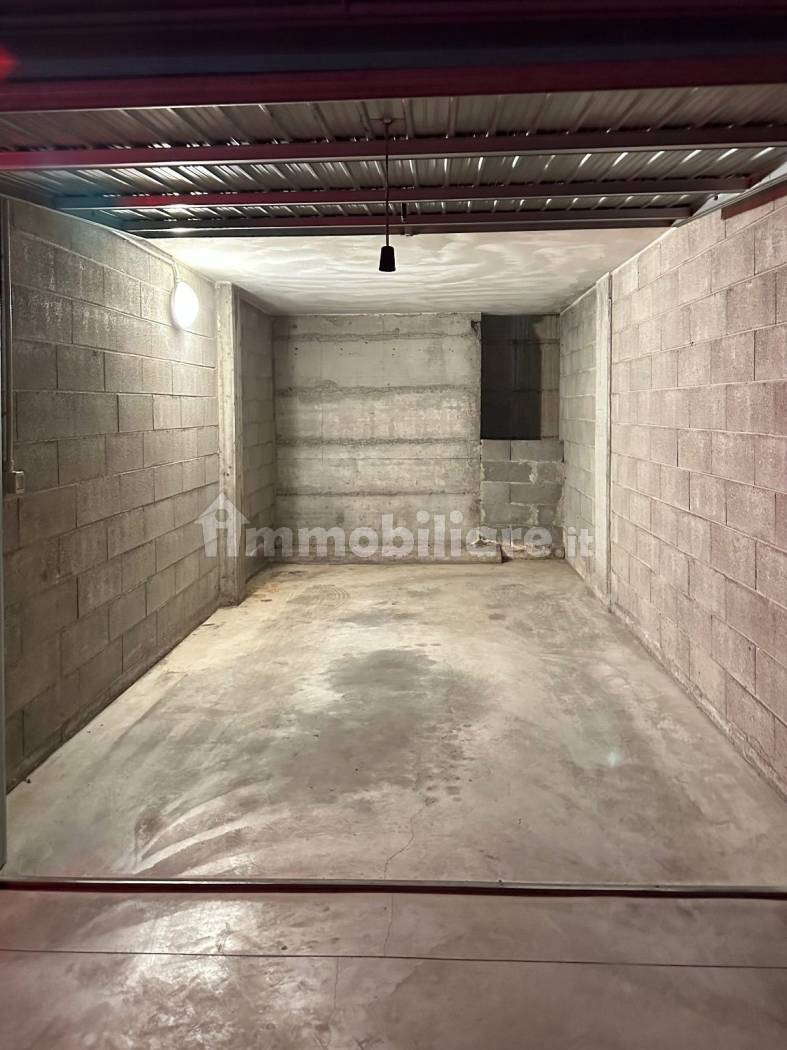 Garage - Box in Vendita