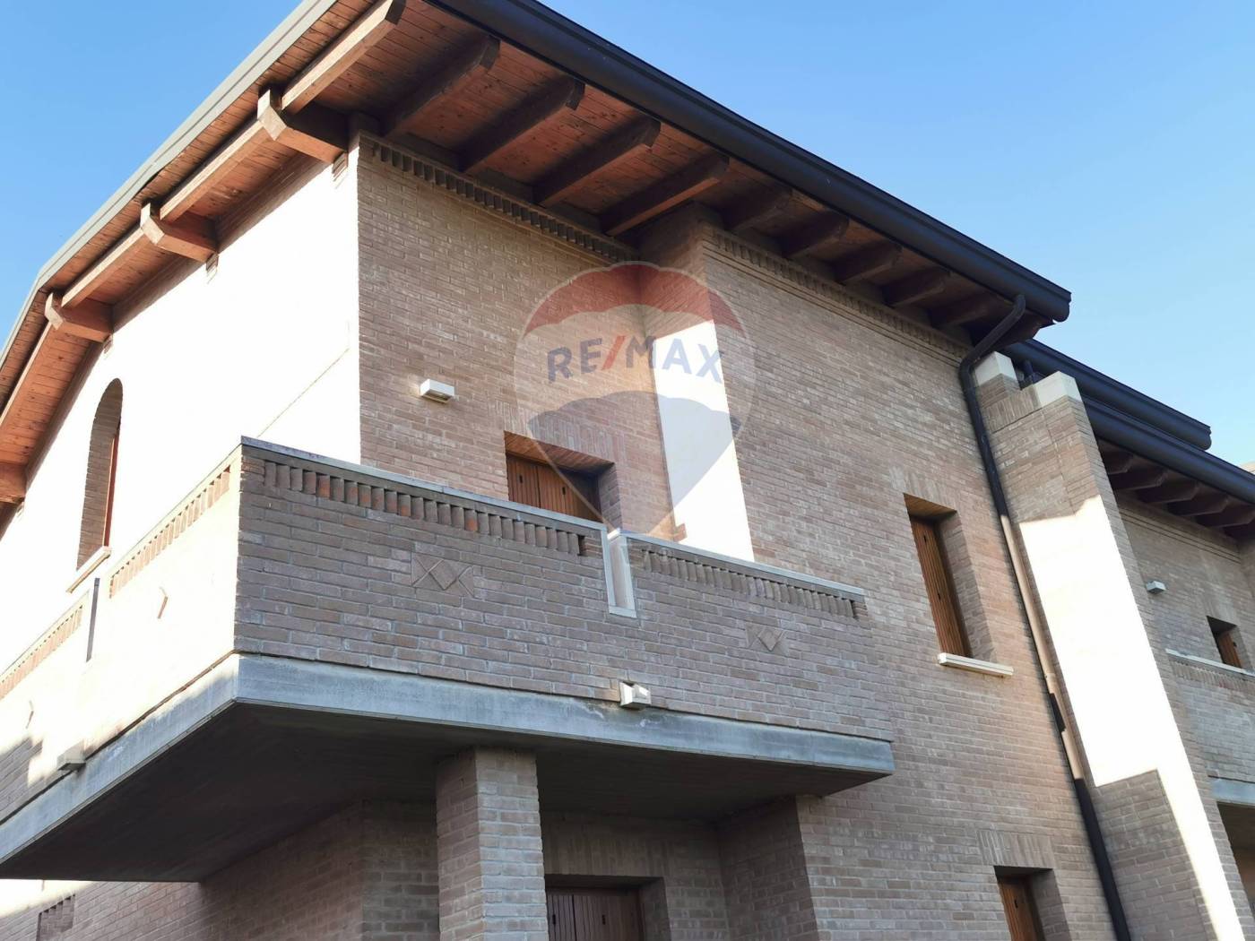 Villa a schiera, nuova, Centro, Bondeno