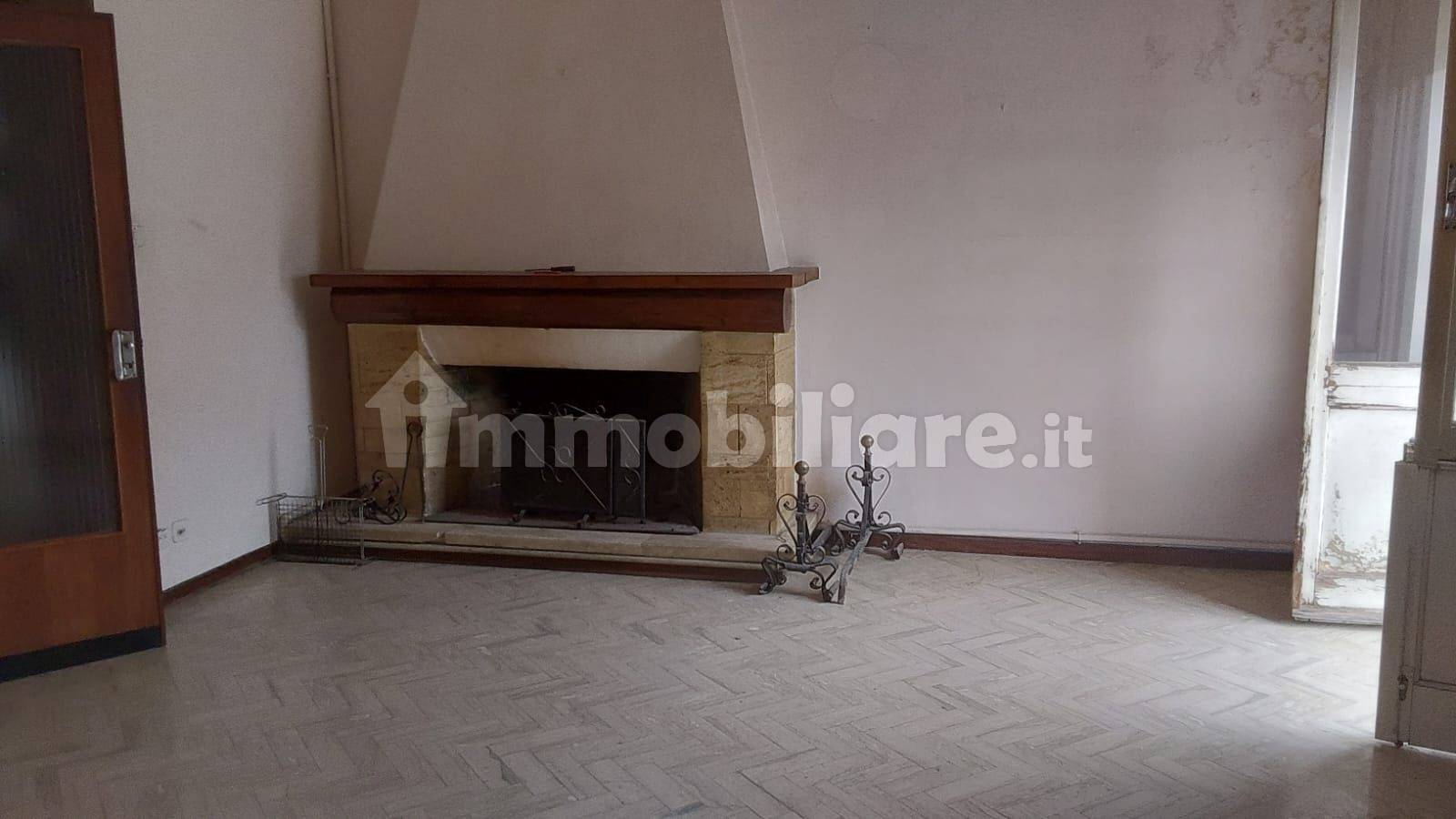 Appartamento via Raffaele Foglietti 2, Sforzacosta, Macerata