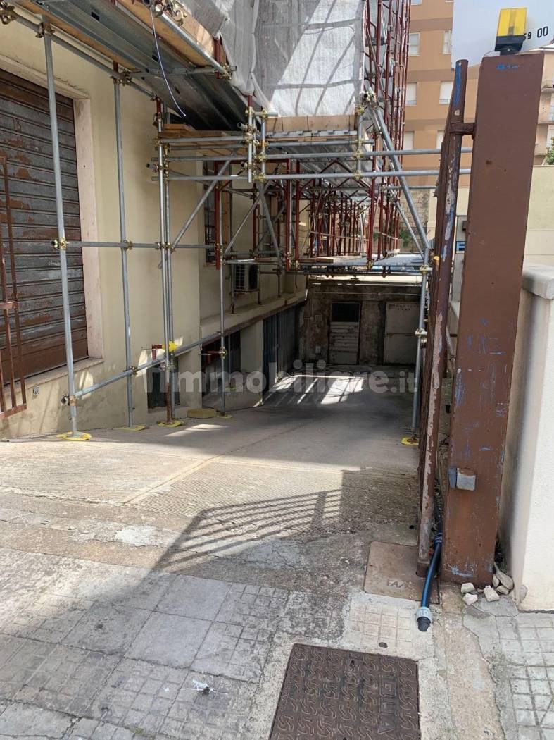 Posto auto - moto in Vendita