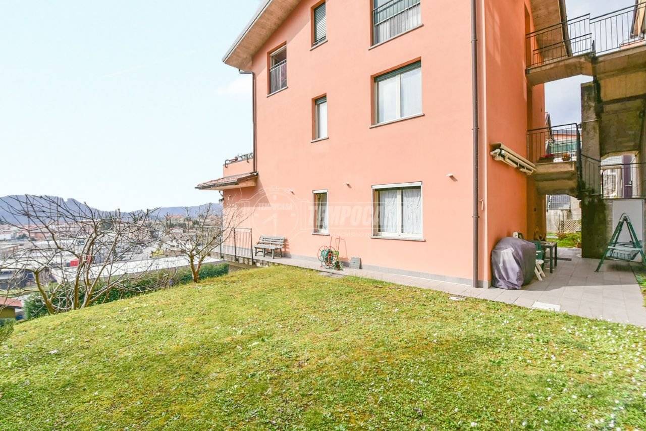 Trilocale via Belvedere 281, Lipomo