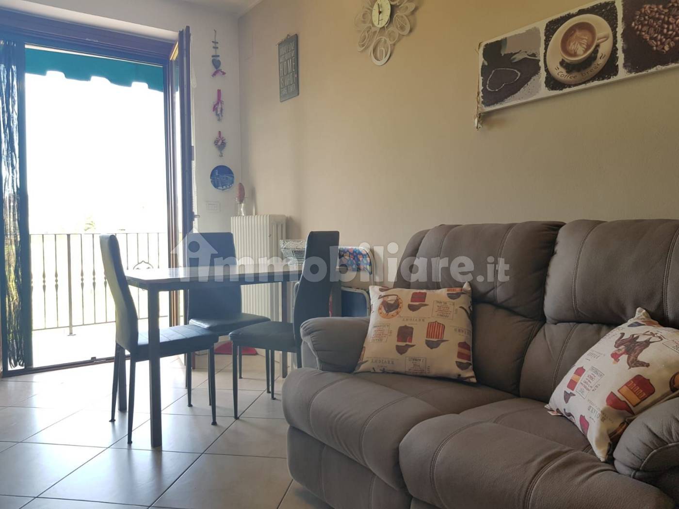 Trilocale Contrada San Pietro 63, Massignano