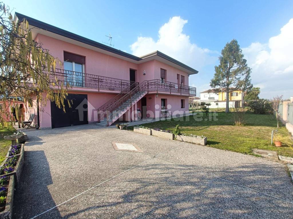 Vendita Villa unifamiliare in via Fossà San Donà di Piave. Ottimo stato ...