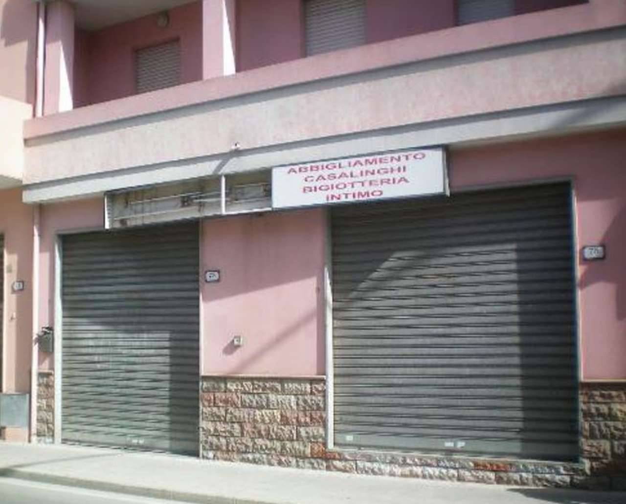 Locale commerciale in Vendita