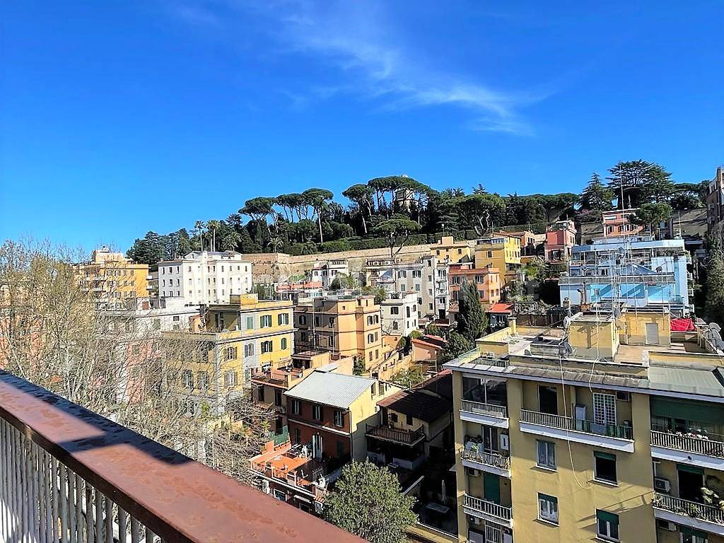 Quadrilocale via Domenico Millelire, Cipro, Roma