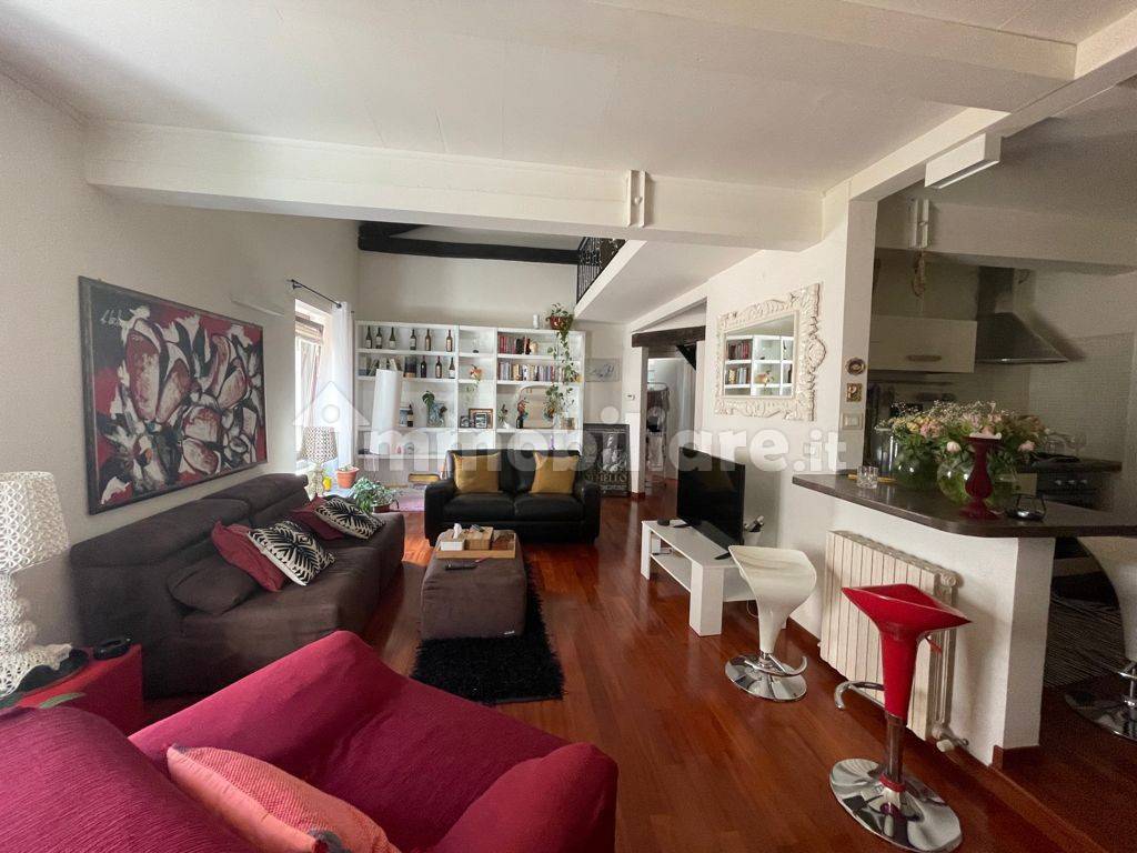 Appartamento via Giuseppe Poerio 66, Centro Storico, Catanzaro