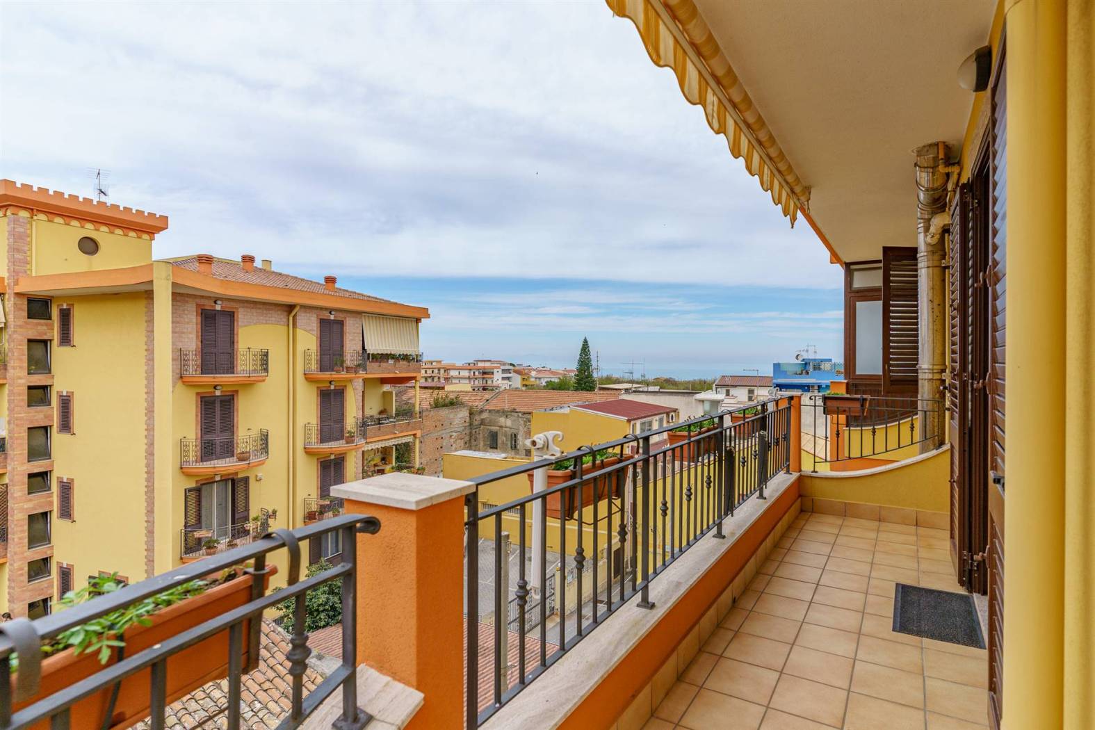 Trilocale via Puccini 41, Rometta Marea, Rometta