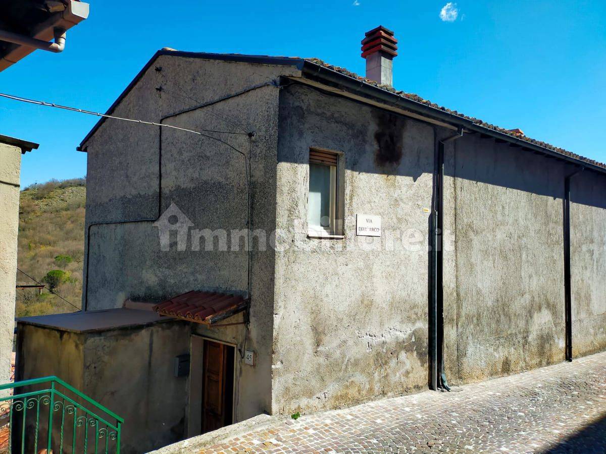Trilocale via Dell' Arco, 45, Oricola