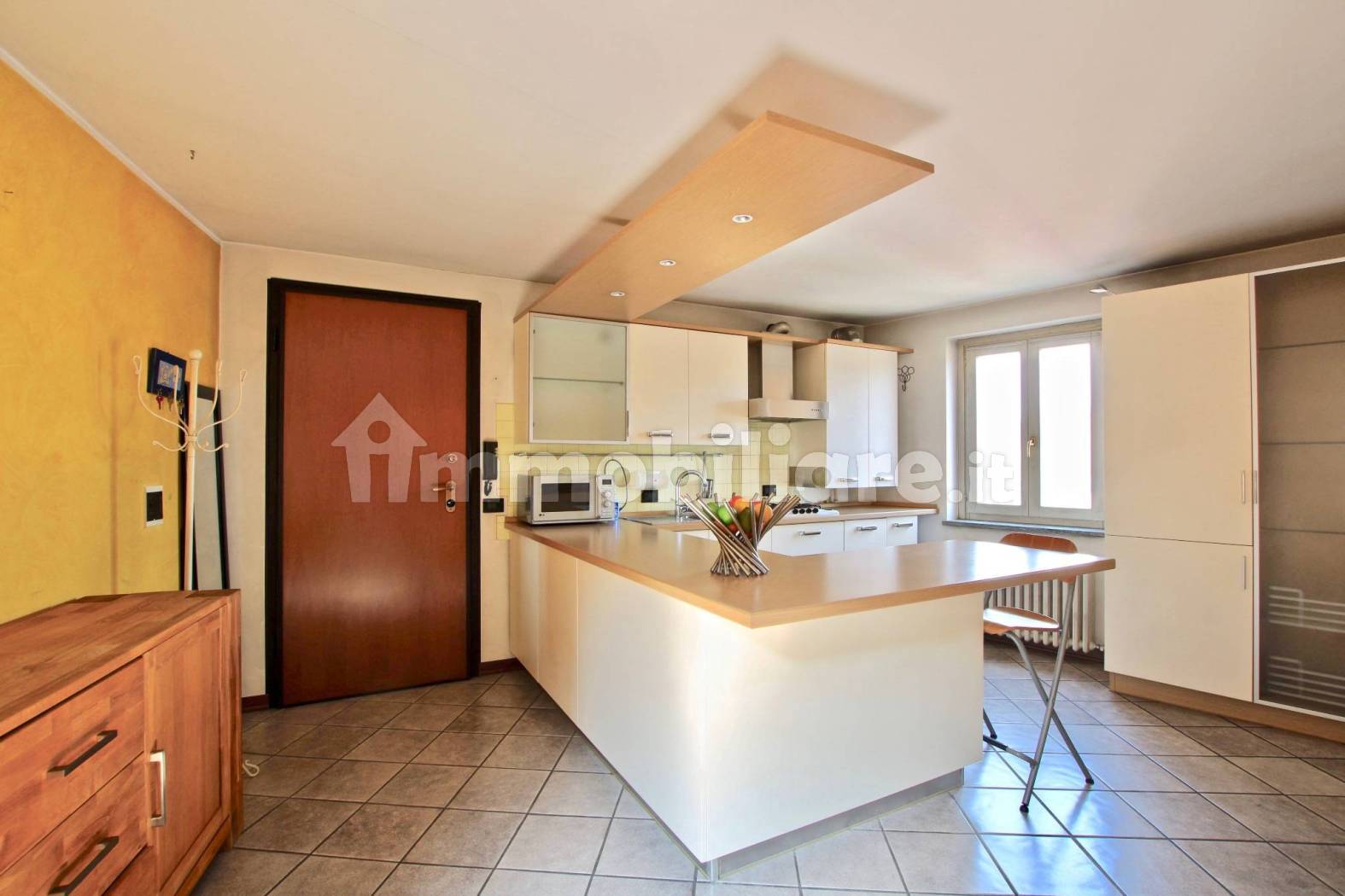 Trilocale salita di Riva 2, Centro Storico, Biella