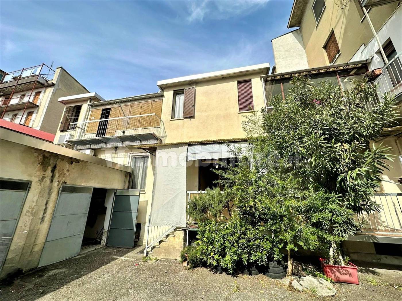 Quadrilocale via Giacinto Salvi, Corso XXVII Marzo, Via Tortona, Via F. Rosselli, Voghera