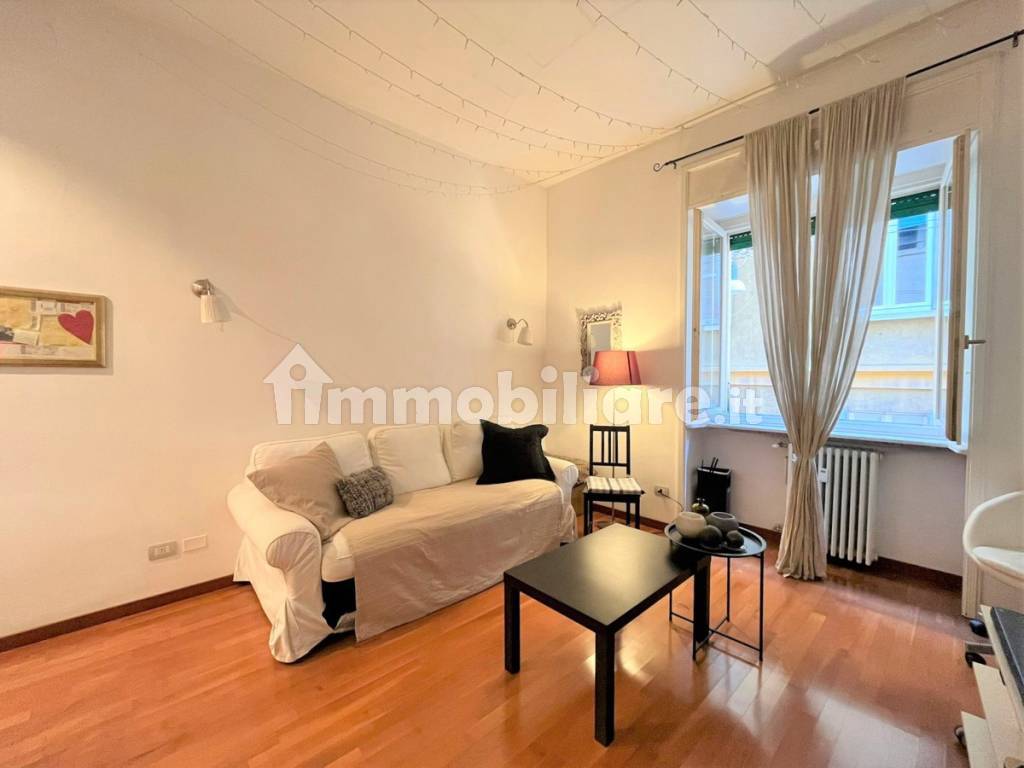 Vendita Appartamento Milano. Trilocale in corso Garibaldi, 73. Buono ...