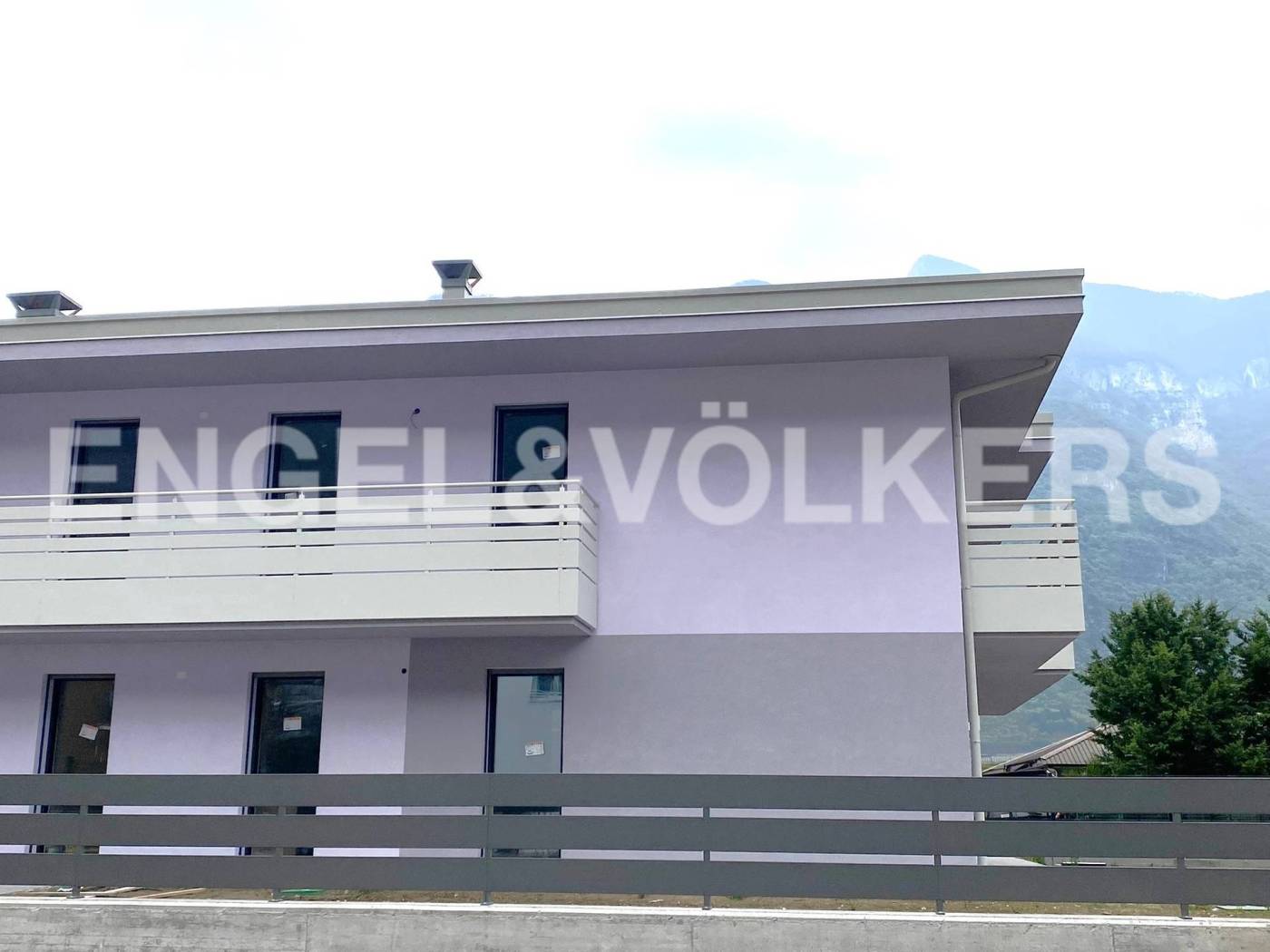 Quadrilocale viale Alcide De Gasperi, Centro, Avio