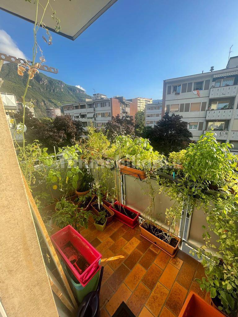Quadrilocale via Glorenza, Bolzano