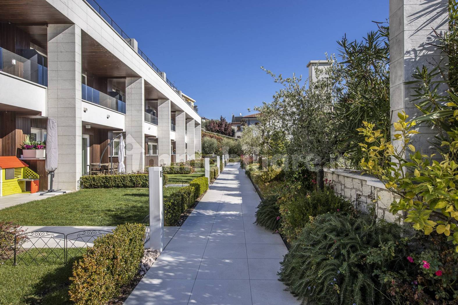 Trilocale via Brunati 19, Centro, Salò