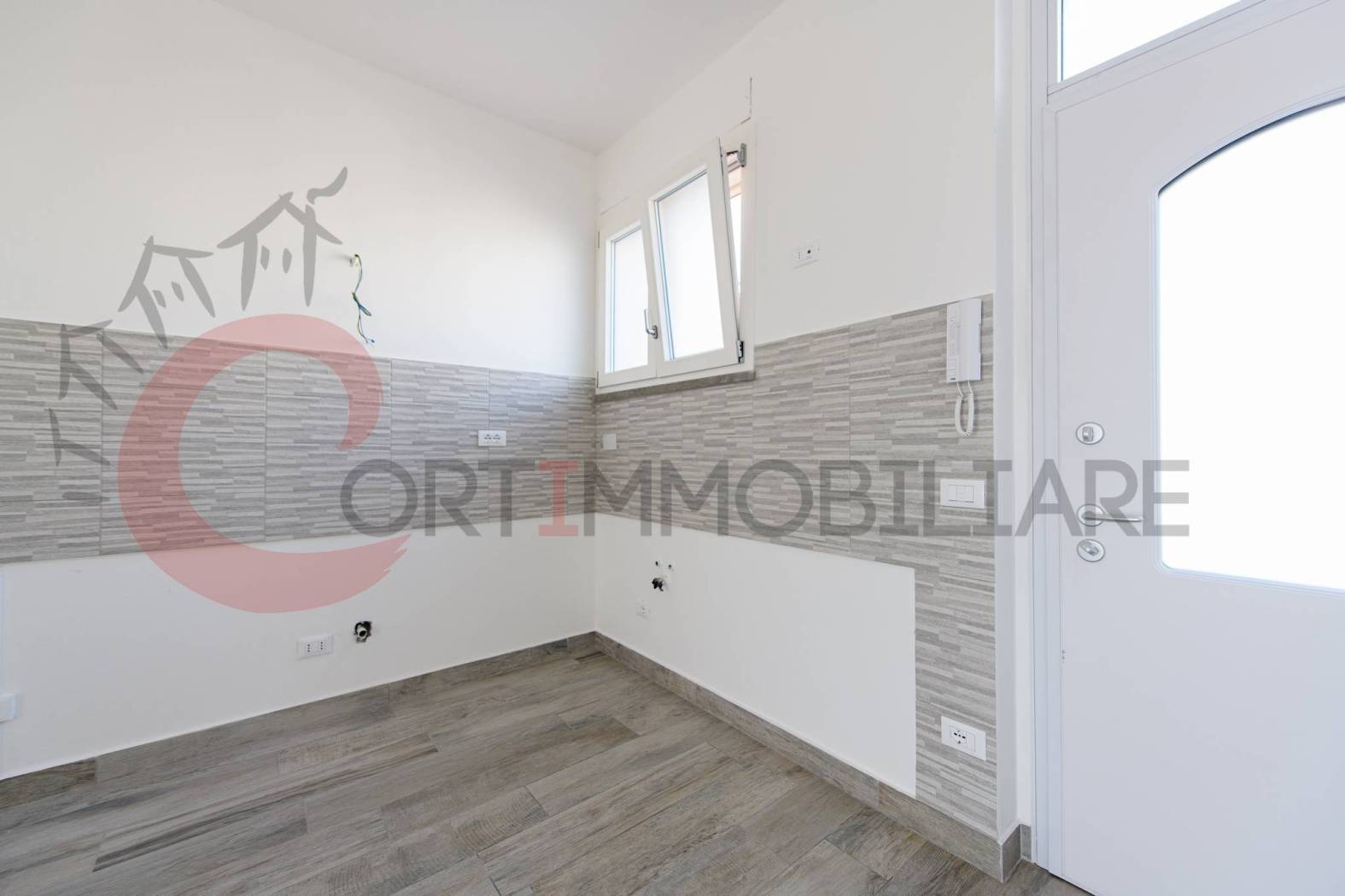 Trilocale ottimo stato, piano terra, Cassarello, Senzuno, Salciaina, Follonica