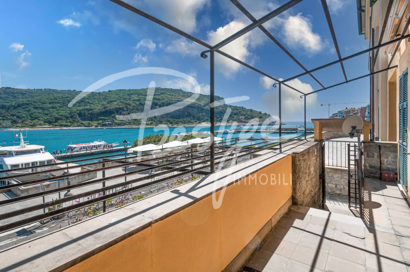 Quadrilocale via Giuseppe Garibaldi 5, Centro, Portovenere