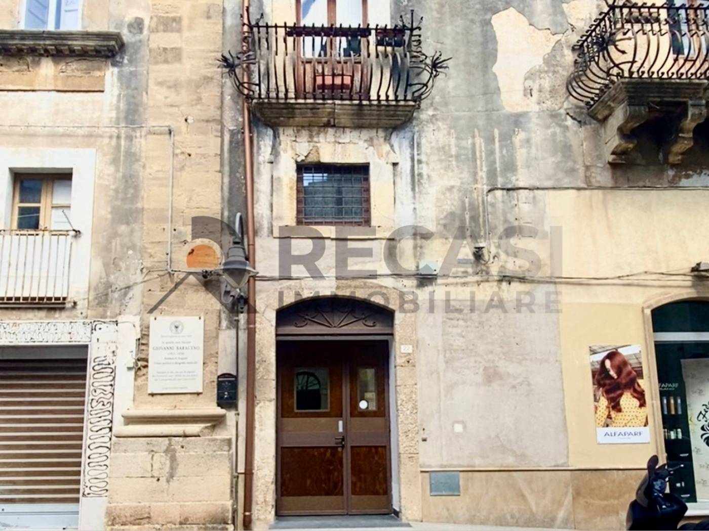 Locale commerciale in Vendita