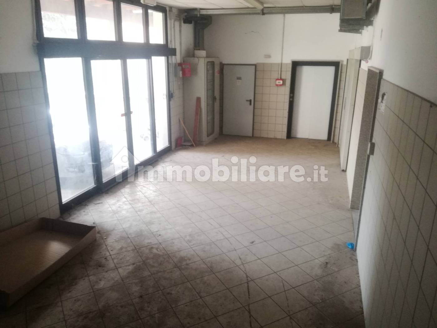 Laboratorio in Vendita