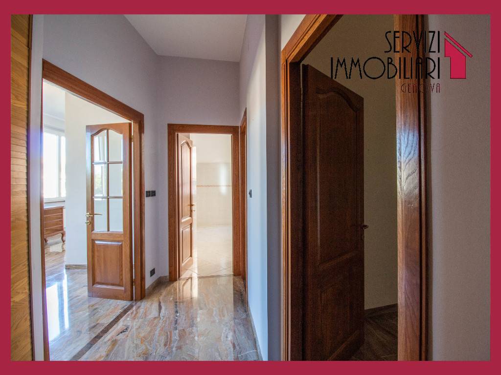 Trilocale via Monte Zovetto, Albaro, Genova
