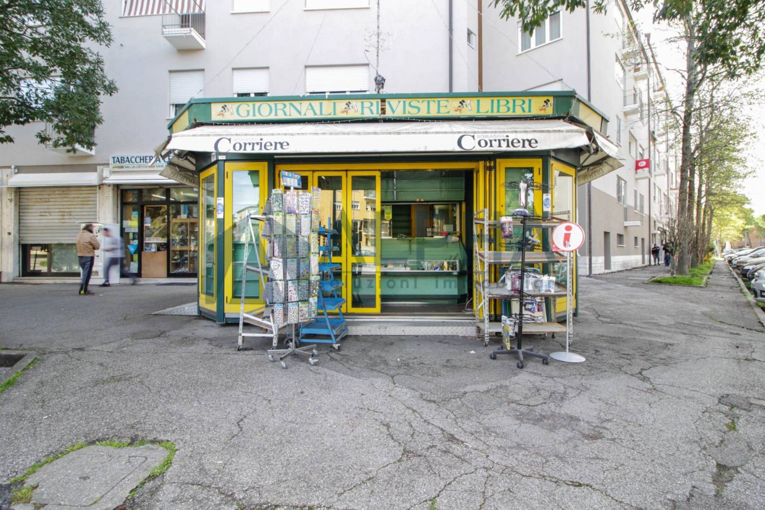 Locale commerciale in Vendita