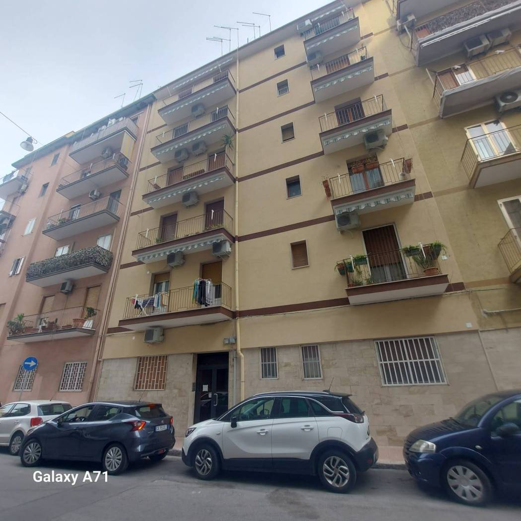 Bilocale buono stato, primo piano, Tre Carrare, Taranto