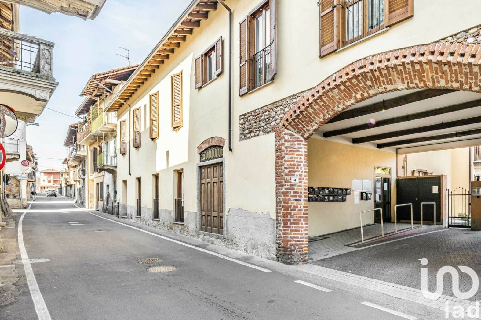 Bilocale via valle 4, Centro, Borgo Ticino