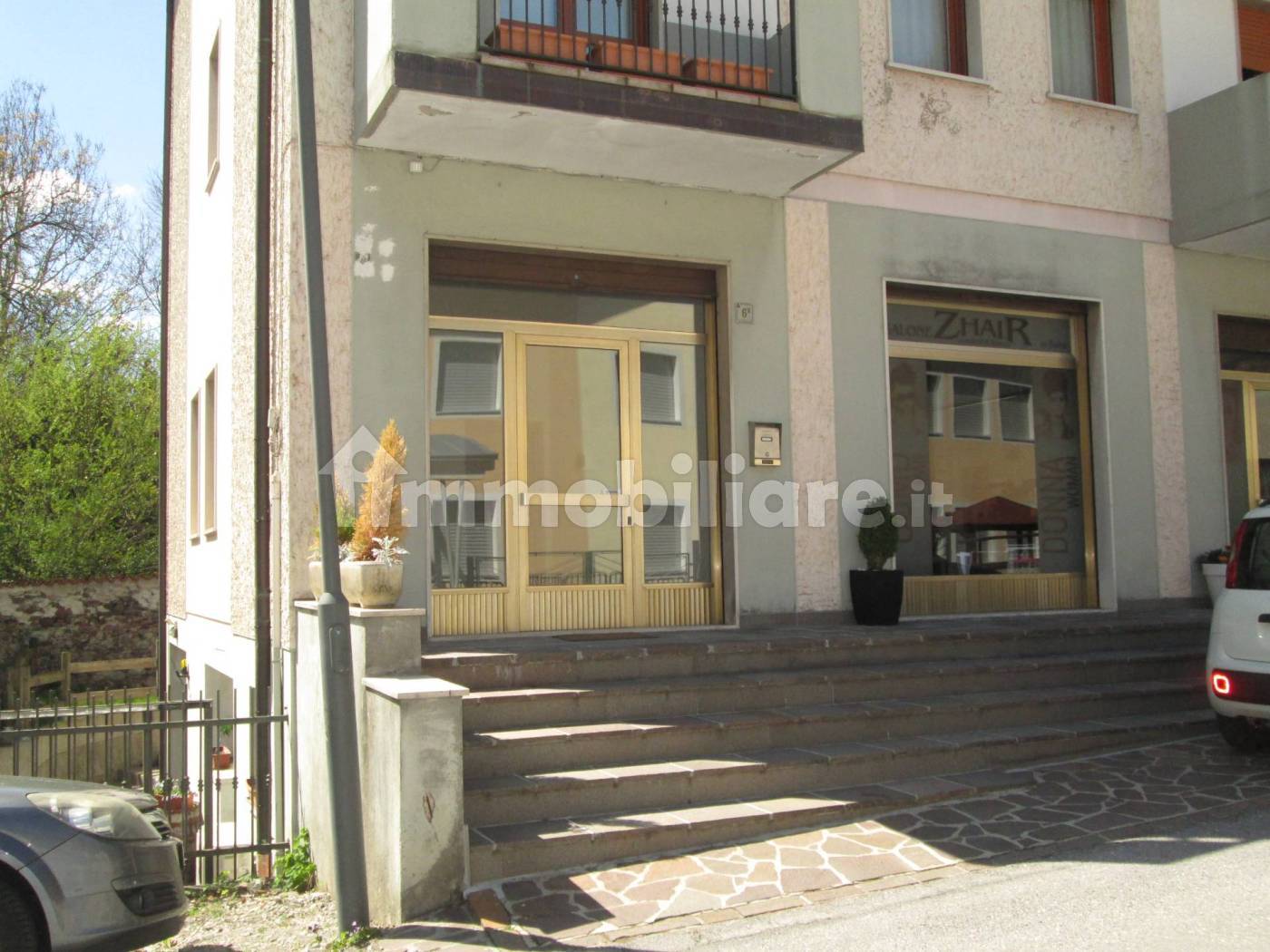 Locale commerciale in Vendita