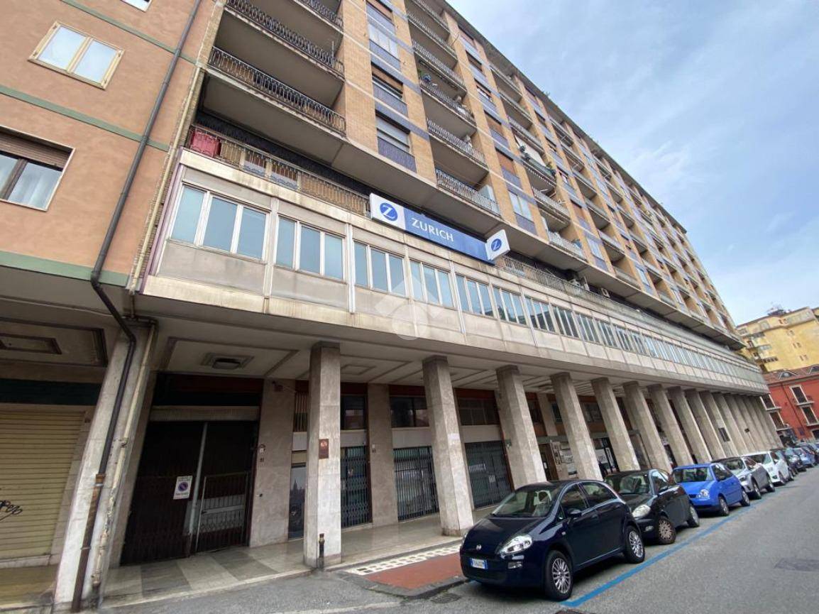 Locale commerciale in Vendita