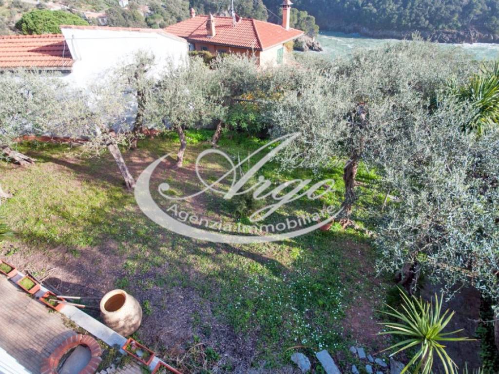 Vendita Villa unifamiliare in Maralunga Lerici. Da ristrutturare, con ...