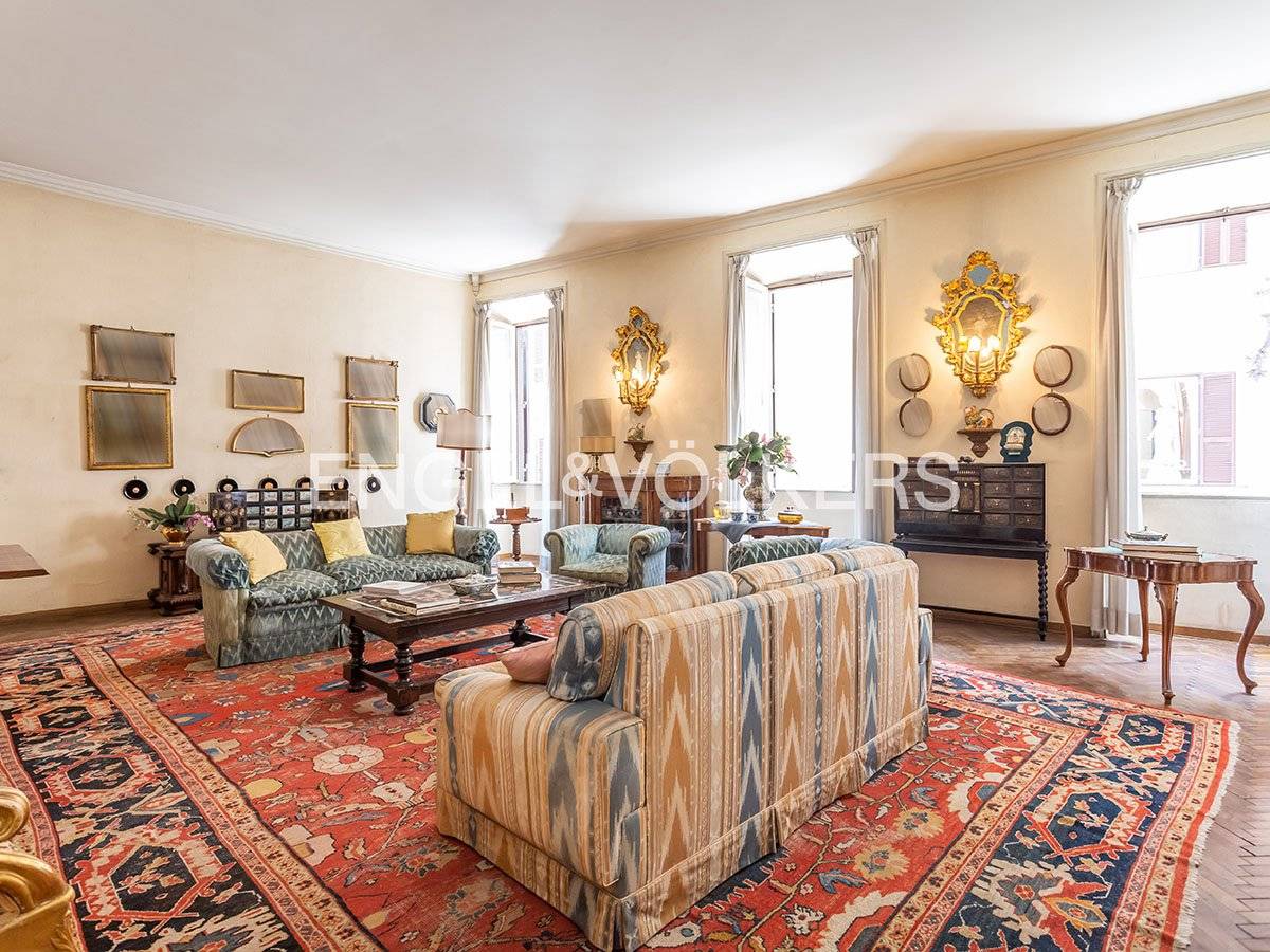 Appartamento via del Babuino, Piazza del Popolo, Roma