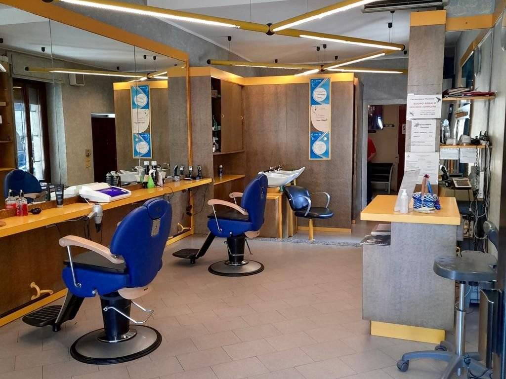 Locale commerciale via Scipione Ronchetti 283, Cavaria con Premezzo ...