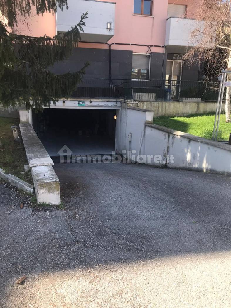 Garage - Box in Vendita