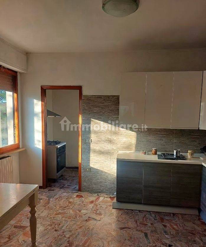 Appartamento Raccordo Fano Fossombrone, Fossombrone